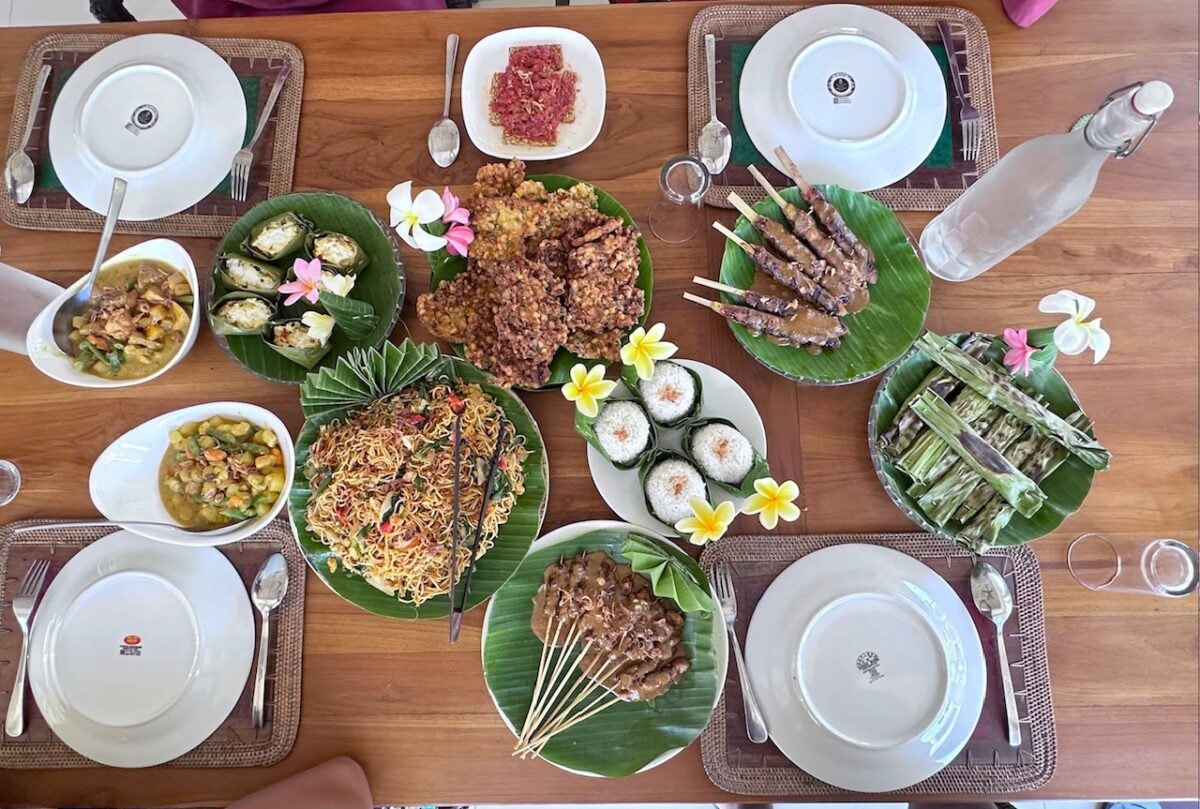 Anggrek Putih Lombok Cooking Class – Authentic Lombok Cooking Class ...